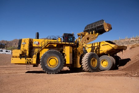 The new Cat® 995 Wheel Loader offers more payload and performance while ...